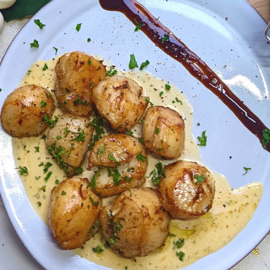 Noix de Saint-Jacques et beurre persillé maison - Recettes pour les ...